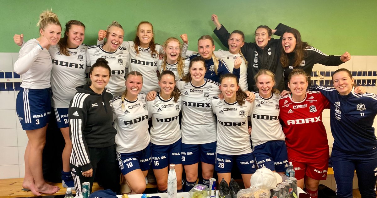 Damelaget "rykket opp"! / Arendal