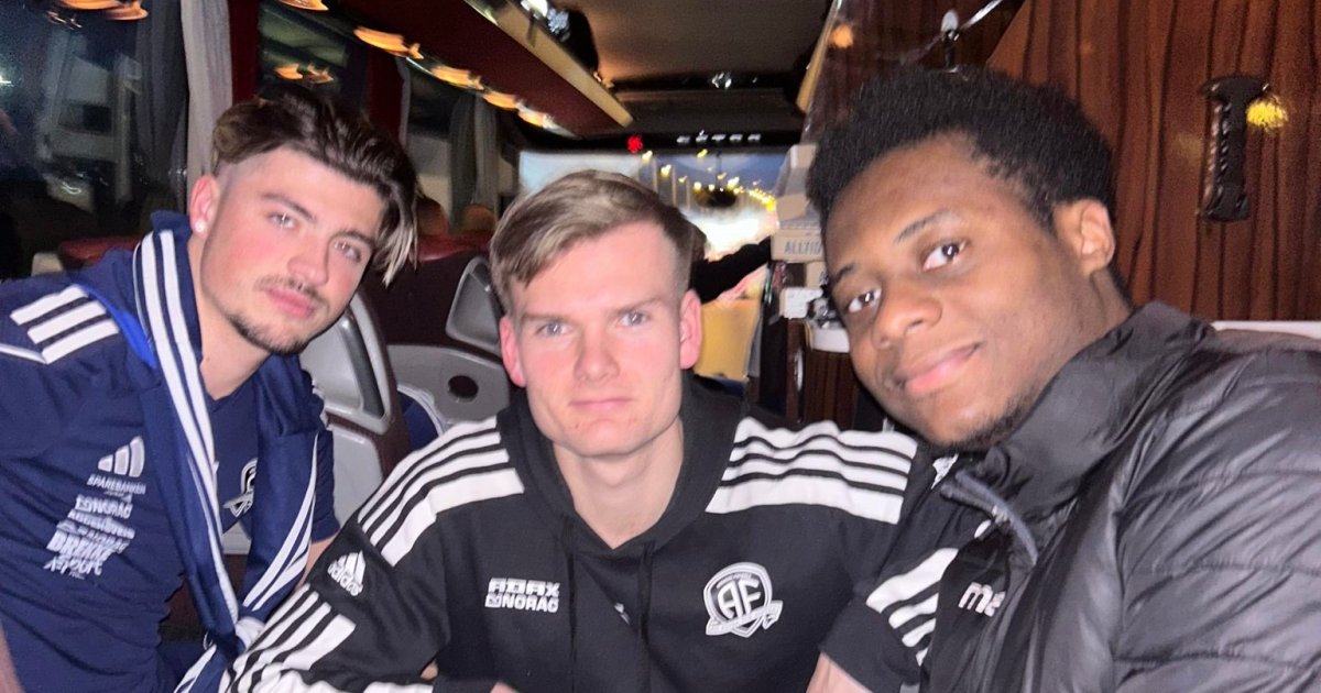 Der kom seieren! / Arendal