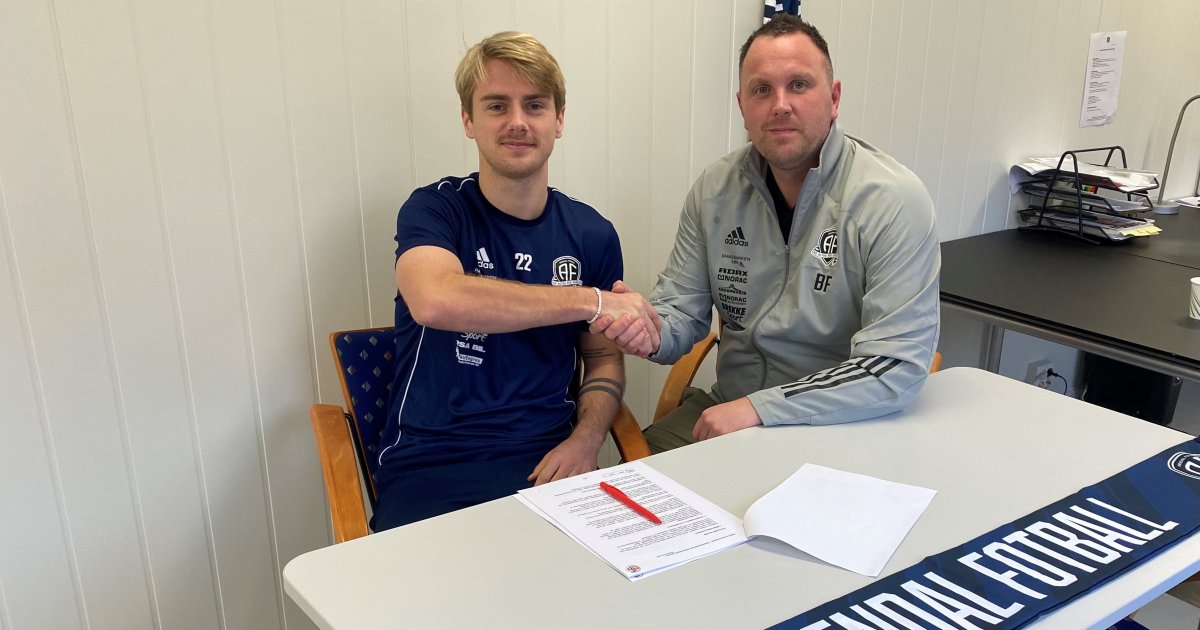 Sebastian klar for to nye år! / Arendal