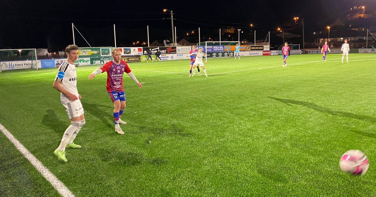 Solid i årets første kamp / Arendal